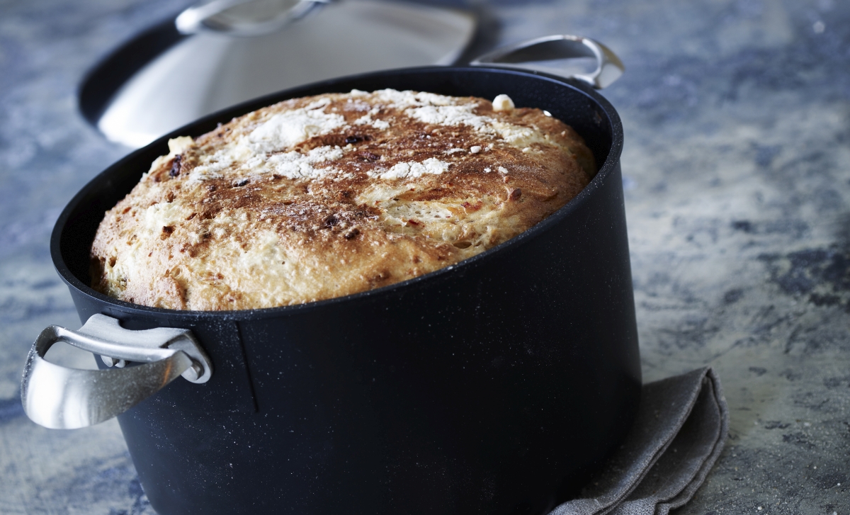 Grydebrød | Sådan bager du grydebrød i en ovnfast gryde